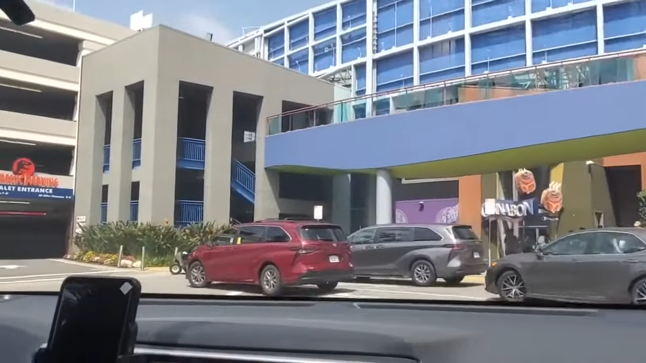 Universal Studios Parking Fees - What You Need to Know